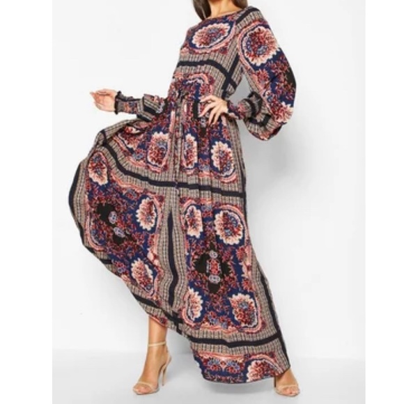 Boohoo | Dresses | Boohoo Printed Maxi Dress | Poshmark